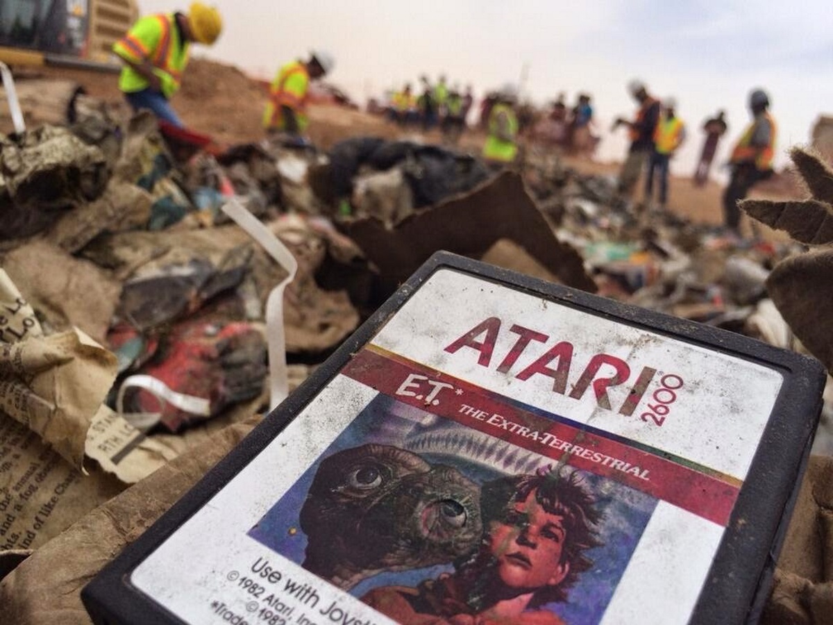 Atari: Game Over (2014) - Whats After The Credits? | The Definitive ...